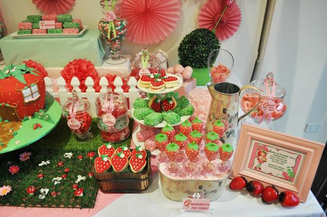 How to Set Up a Berry Delicious Candy Buffet | Candy Pros